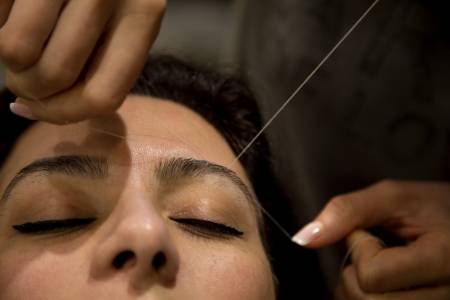 Eyebrow Threading Services and Nail Salons|Tokyo Cheapo | Tokyo Cheapo