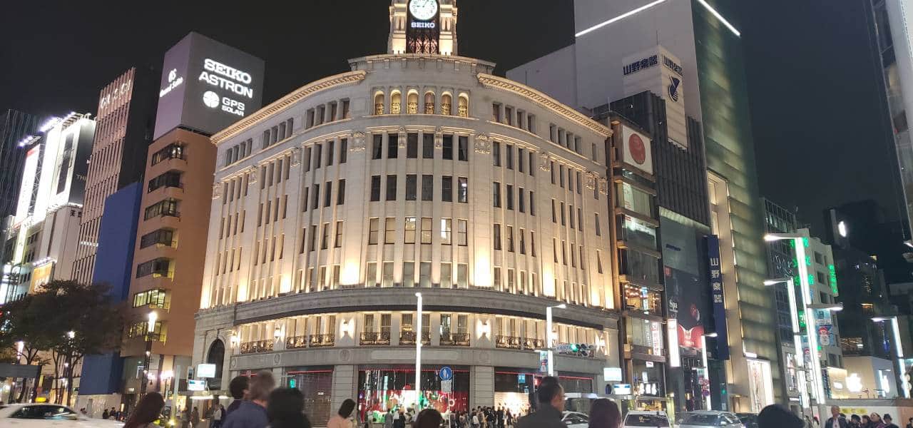 Ginza Wako Department Store and Hattori Clock Tower | Tokyo Cheapo