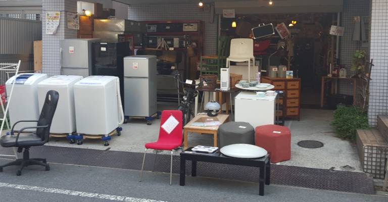 Secondhand Shops in Japan: Going Full Cheapo | Japan Cheapo