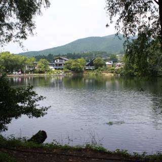 Lake Kinrinko | Japan Cheapo