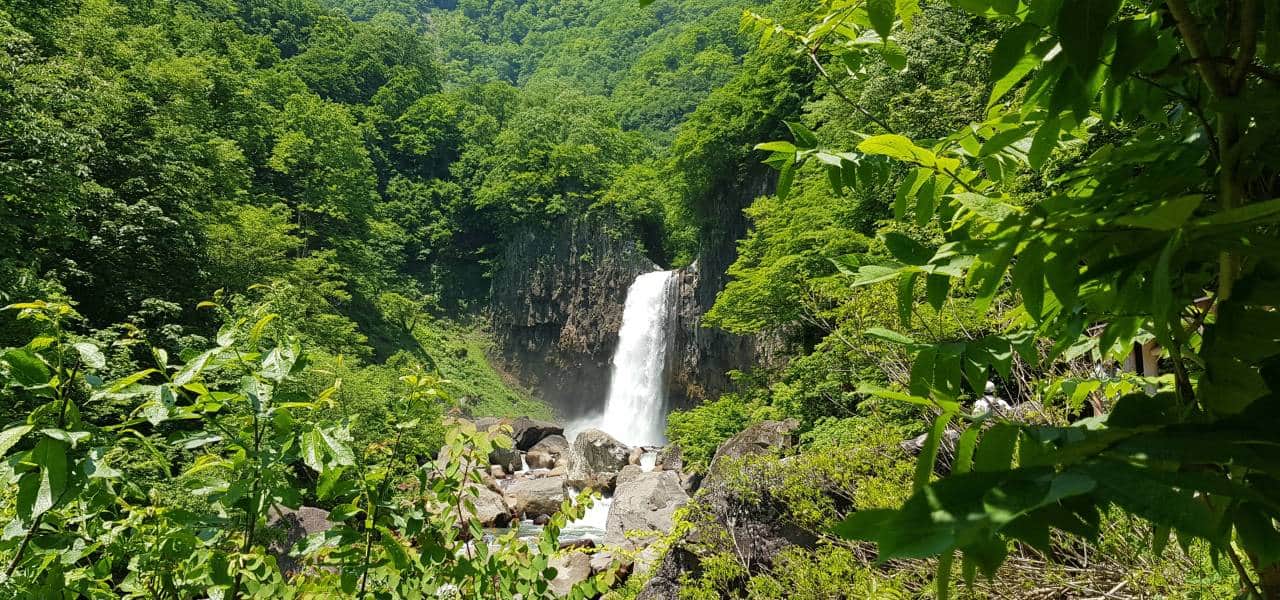 Naena Waterfall | Japan Cheapo