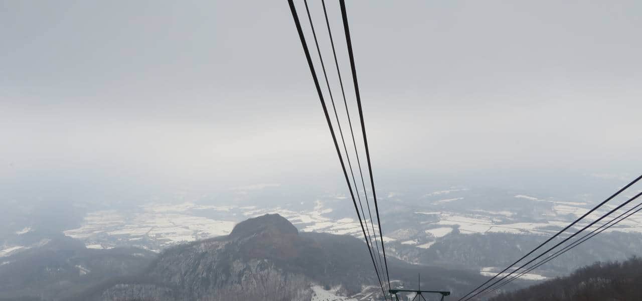 Mt. Usu (Usuzan) Ropeway and Lake Tōya Observatory | Japan Cheapo
